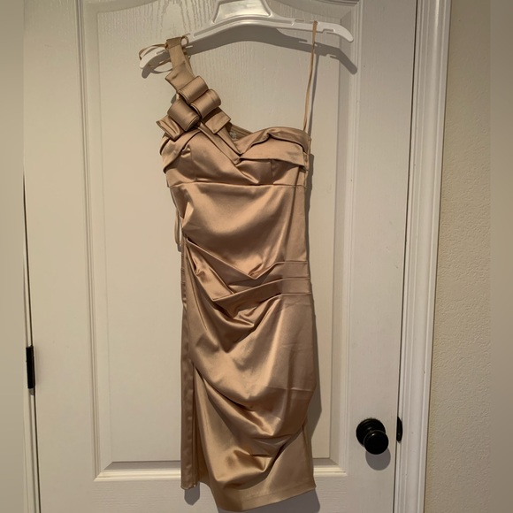 Cache | Dresses | Cache Cocktail Dress | Poshmark